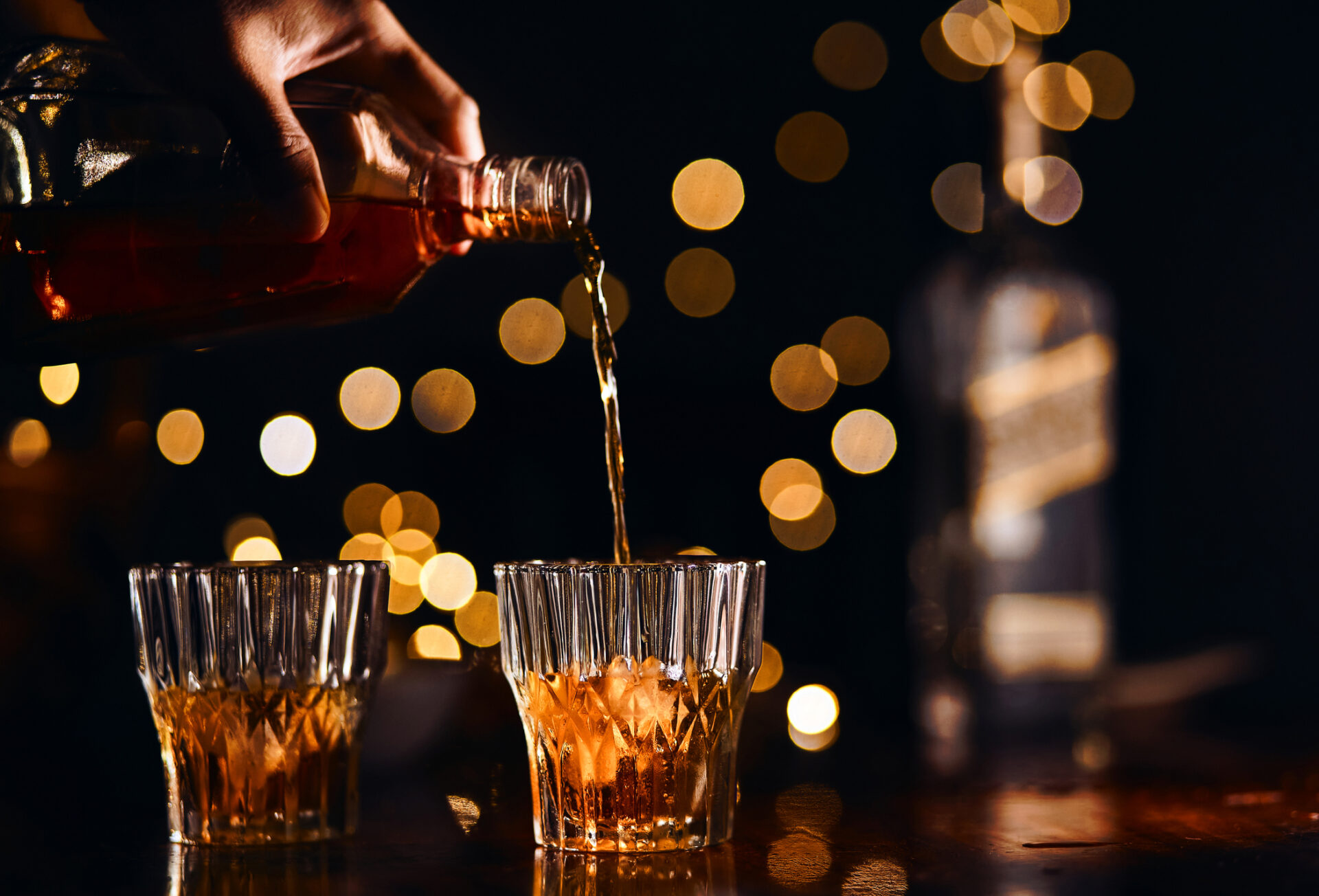 Maximizing Your Bar's Profit Potential During the Holiday Season | MENU
